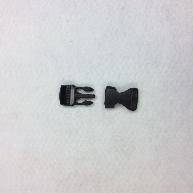 Black Plastic Rucksack Clips 4 sizes – Sewcraft